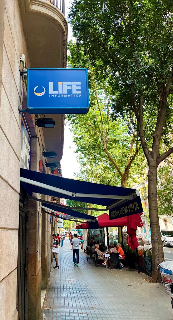 LIFE Informatica | La tienda lider de Informatica en Barcelona ⭐ Tienda ...